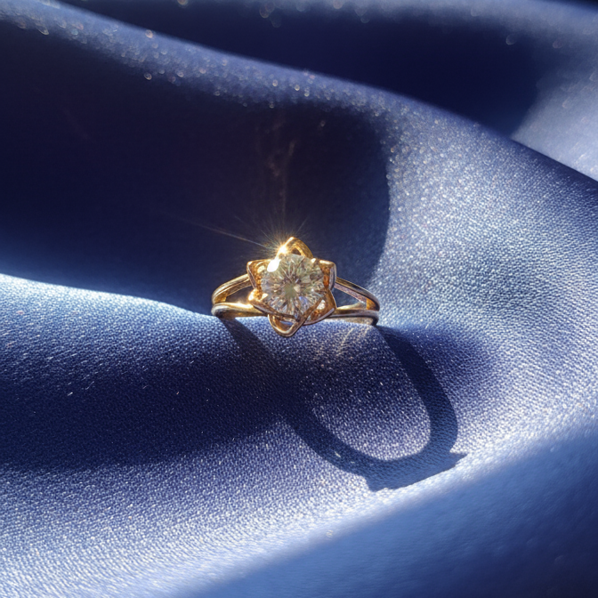 1 Cr Solitaire - Rose